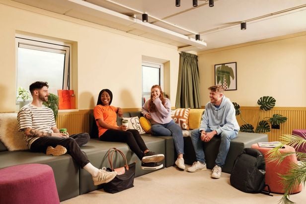 Thurso Street Glasgow - 52 Verified student reviews