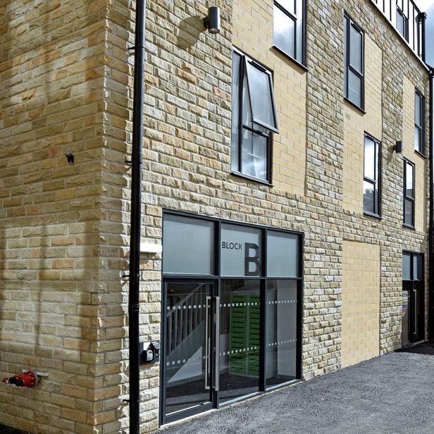 The Courtyard Block B Huddersfield - 0 Student Reviews | StudentCrowd