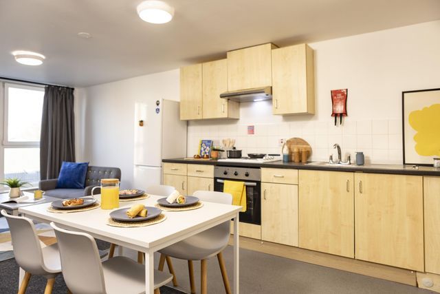 Student Accommodation in University of Liverpool – Compare, Review ...