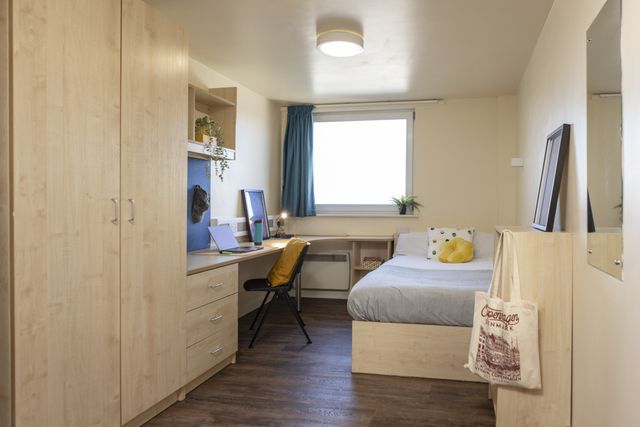 Student Accommodation in Leeds – Compare, Review & Request to Reserve ...
