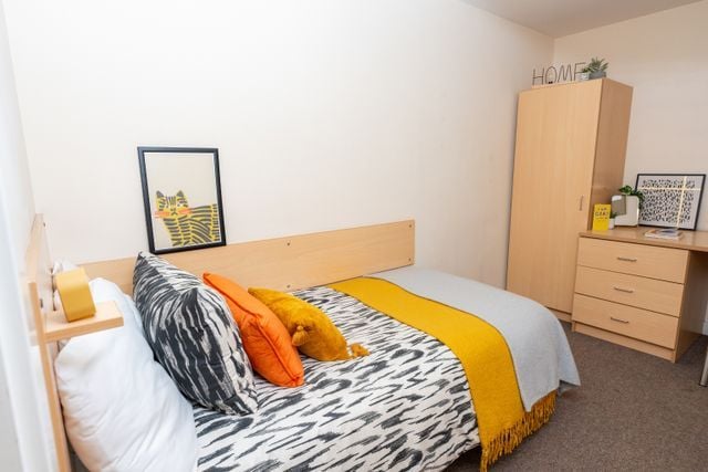 Student Accommodation at The University of Manchester – Compare, Review ...