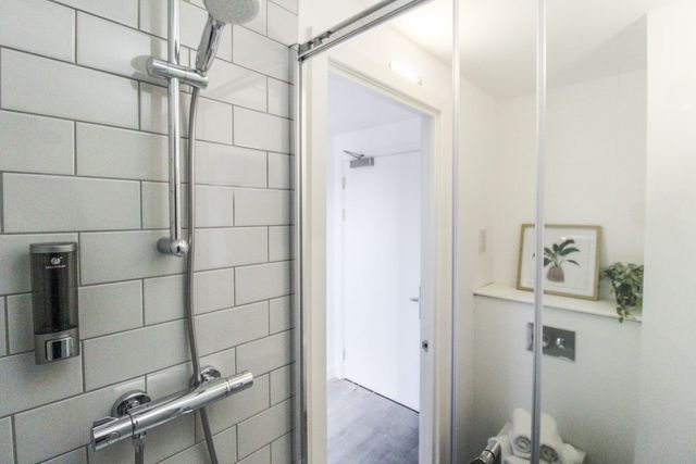 Student Accommodation in De Montfort University (DMU) – Compare, Review ...