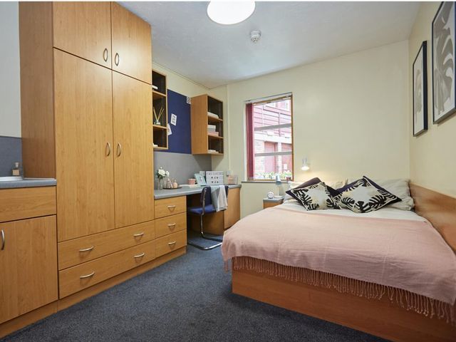 Student Accommodation Sheffield | Sheffield Student Reviews | StudentCrowd