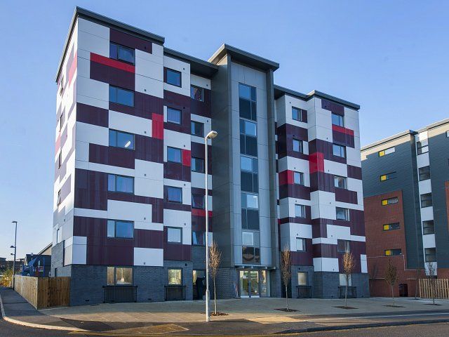 Saul House Lincoln - 10 Verified student reviews