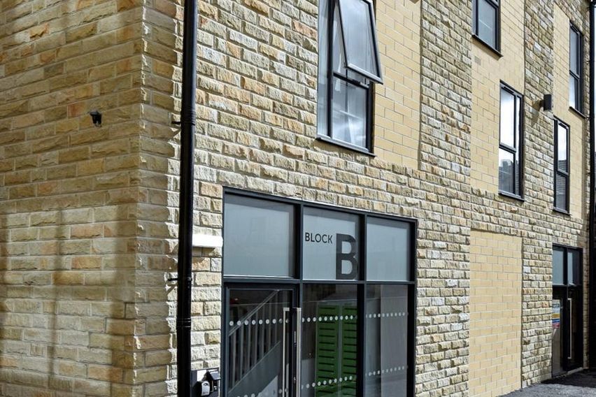 The Courtyard Block B Huddersfield - 0 Verified student reviews