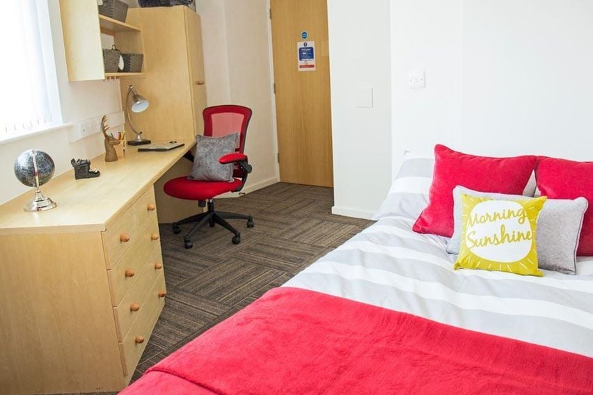 Marybone 3 Liverpool - 31 Verified student reviews