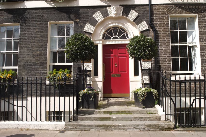 Amity University [IN] London: Reviews, Acceptance Rate, Ratings ...