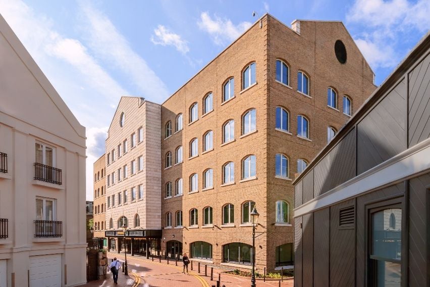 Northeastern University London: Reviews, Acceptance Rate, Ratings ...