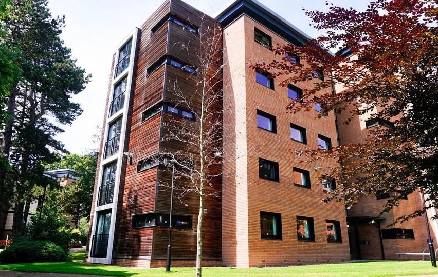 Froggatt Sheffield - 23 Verified student reviews